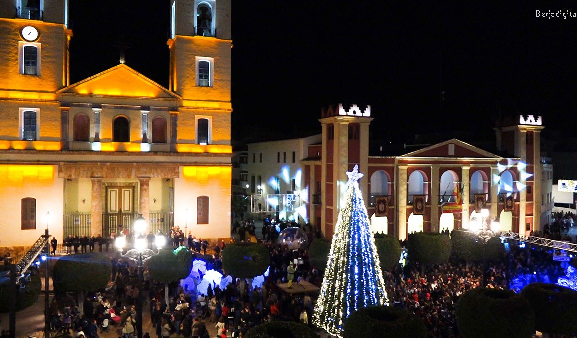 Berja recibirá la Navidad con mucha nieve y espectáculos en la Plaza de ...