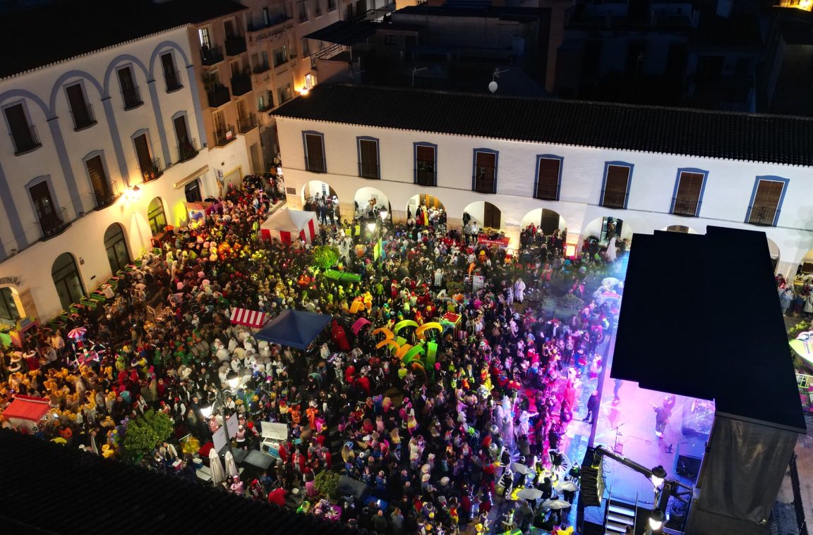 La Plaza Porticada será el corazón del Carnaval de Berja 2026 el sábado ...